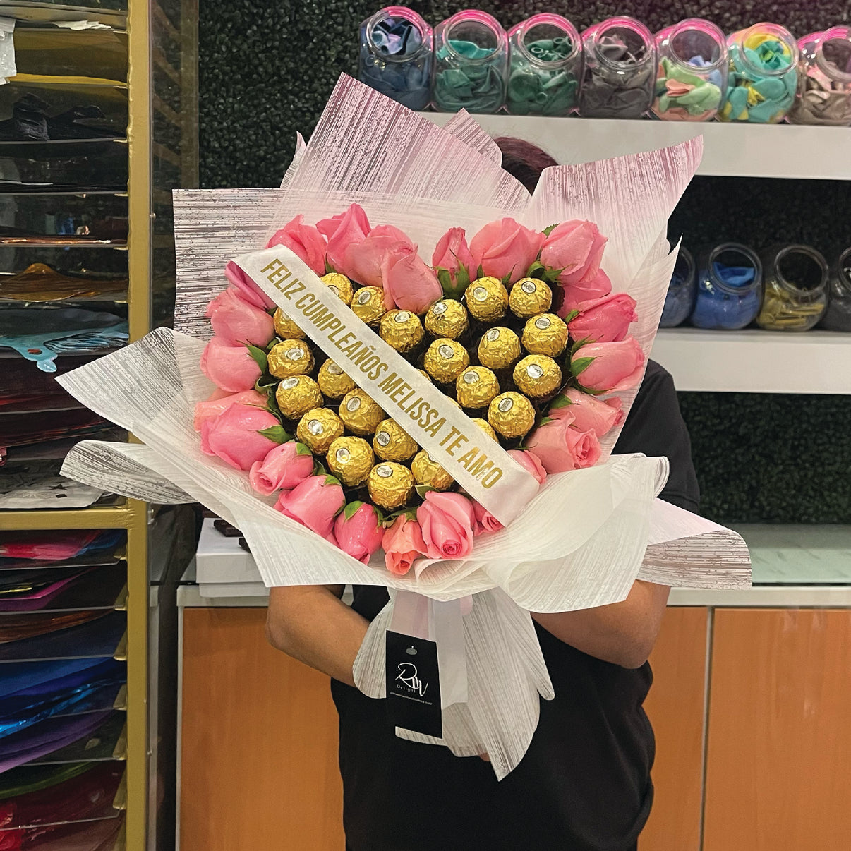 Ramo corazón con listón – RM DESIGNS